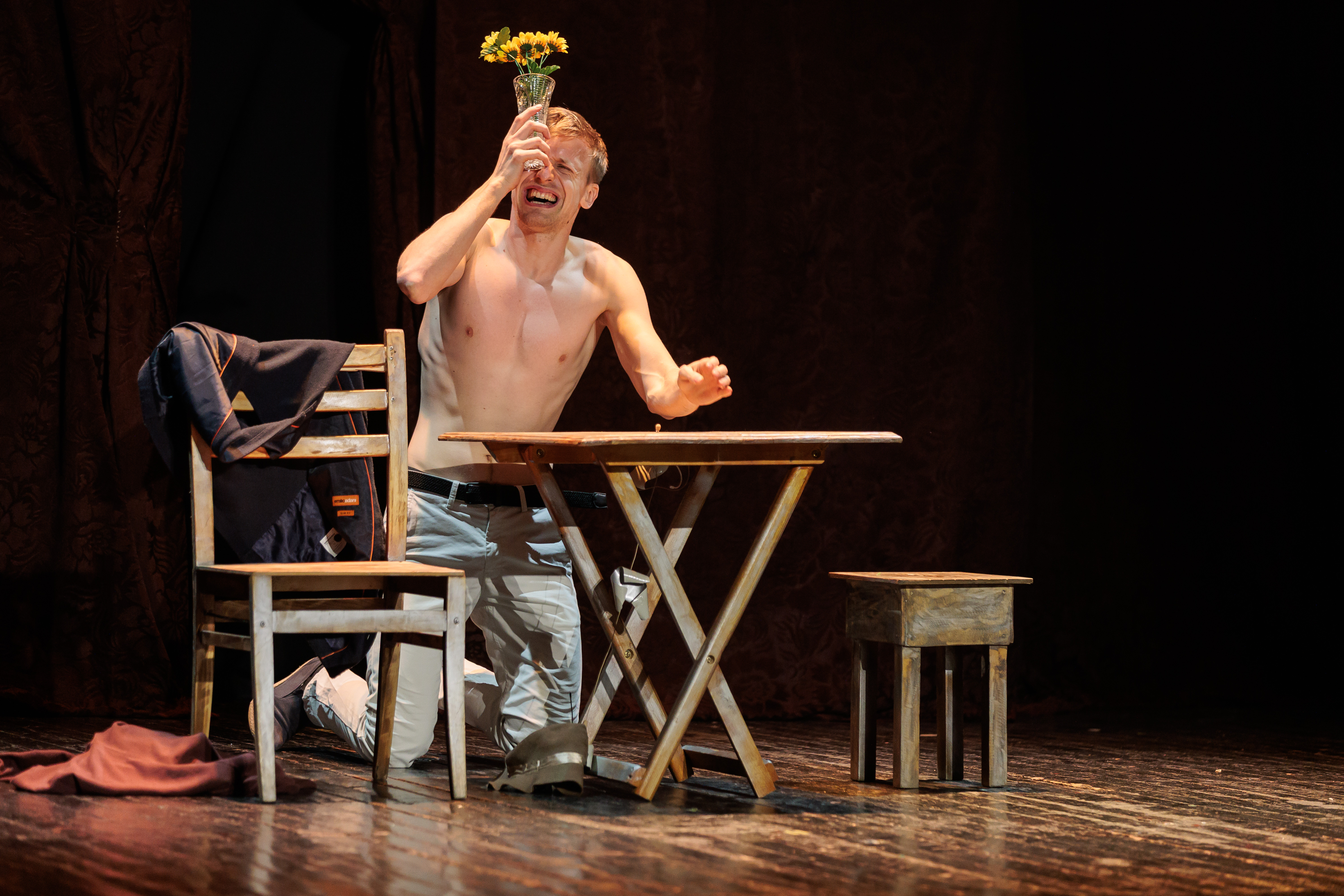 „Cuiul lui Pepelea” - Spectacol #Comedie | TEATRUL DE ARTĂ d